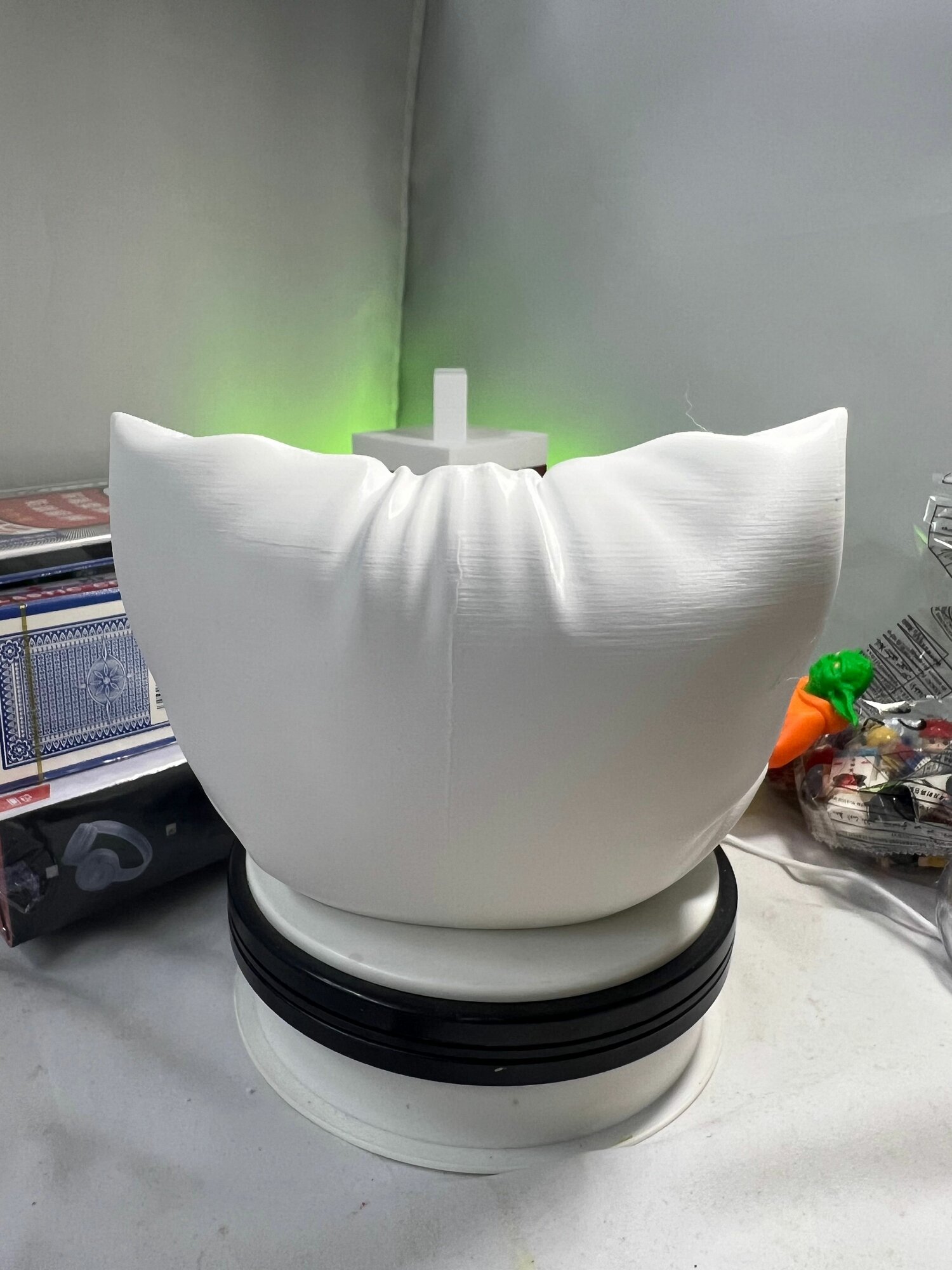 Подставка для джойстика Shoptronic, белоснежная, пластик, универсальная — фото 1