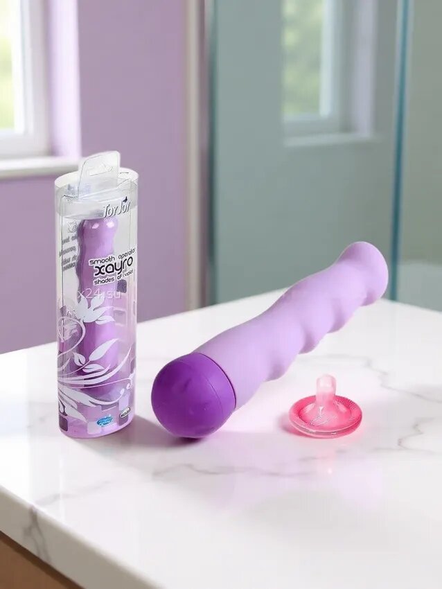 Рельефный пластиковый вибратор XAYRO от Toy Joy, фиолетовый. 20 см