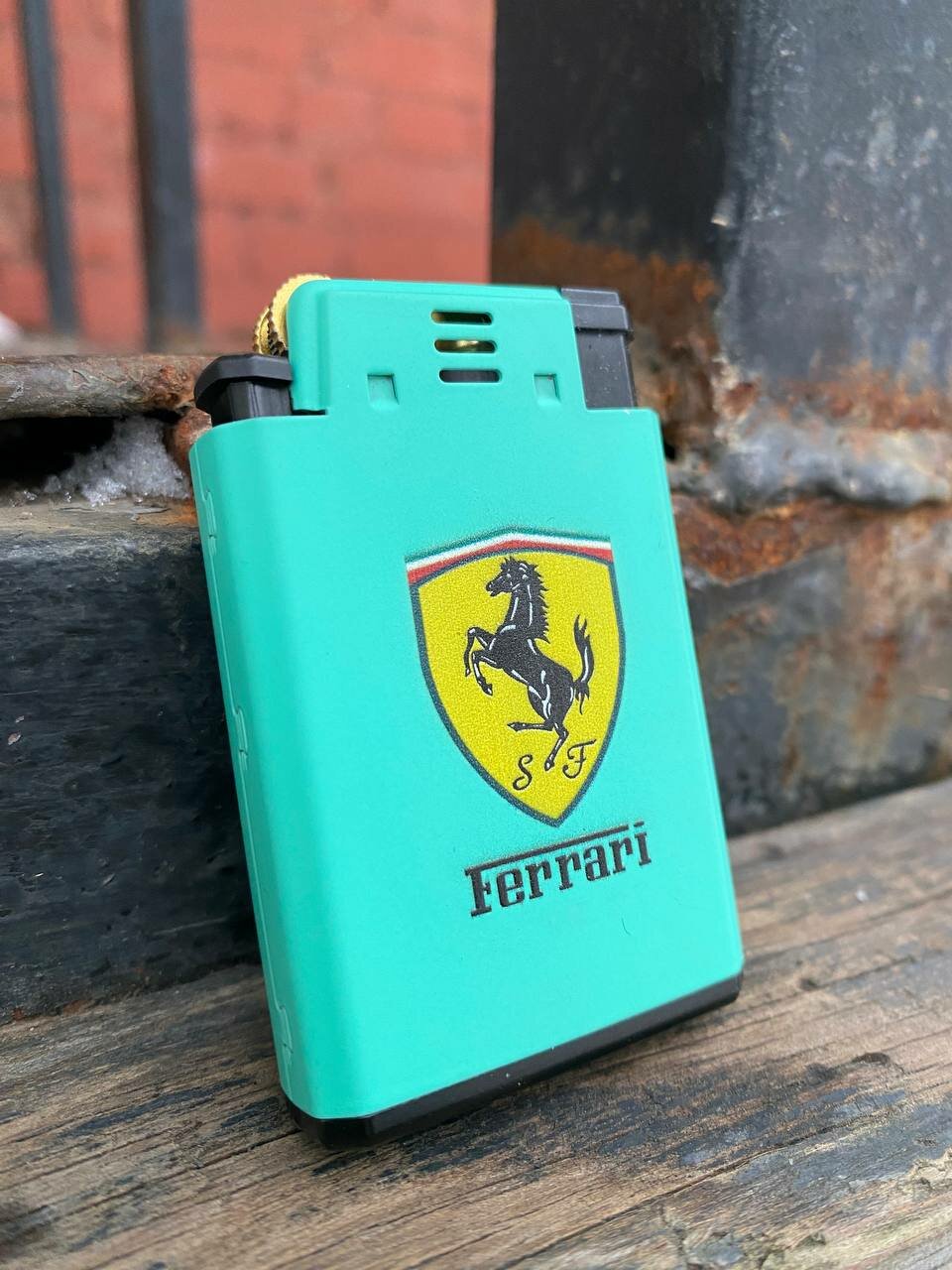 Зажигалка газовая гибридная Ferrari бирюзовая металл без газа, два вида пламени