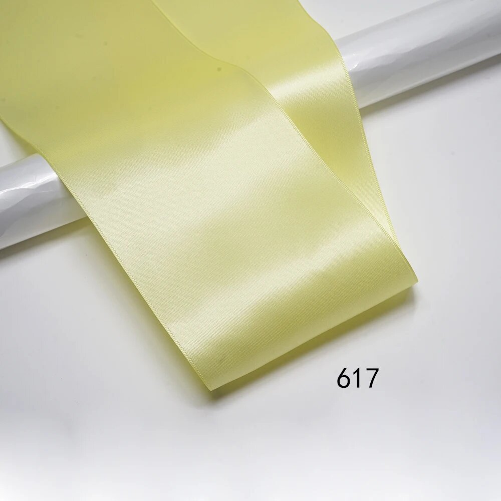 Светло-желтая атласная лента 38mm, 10 Yards, 617