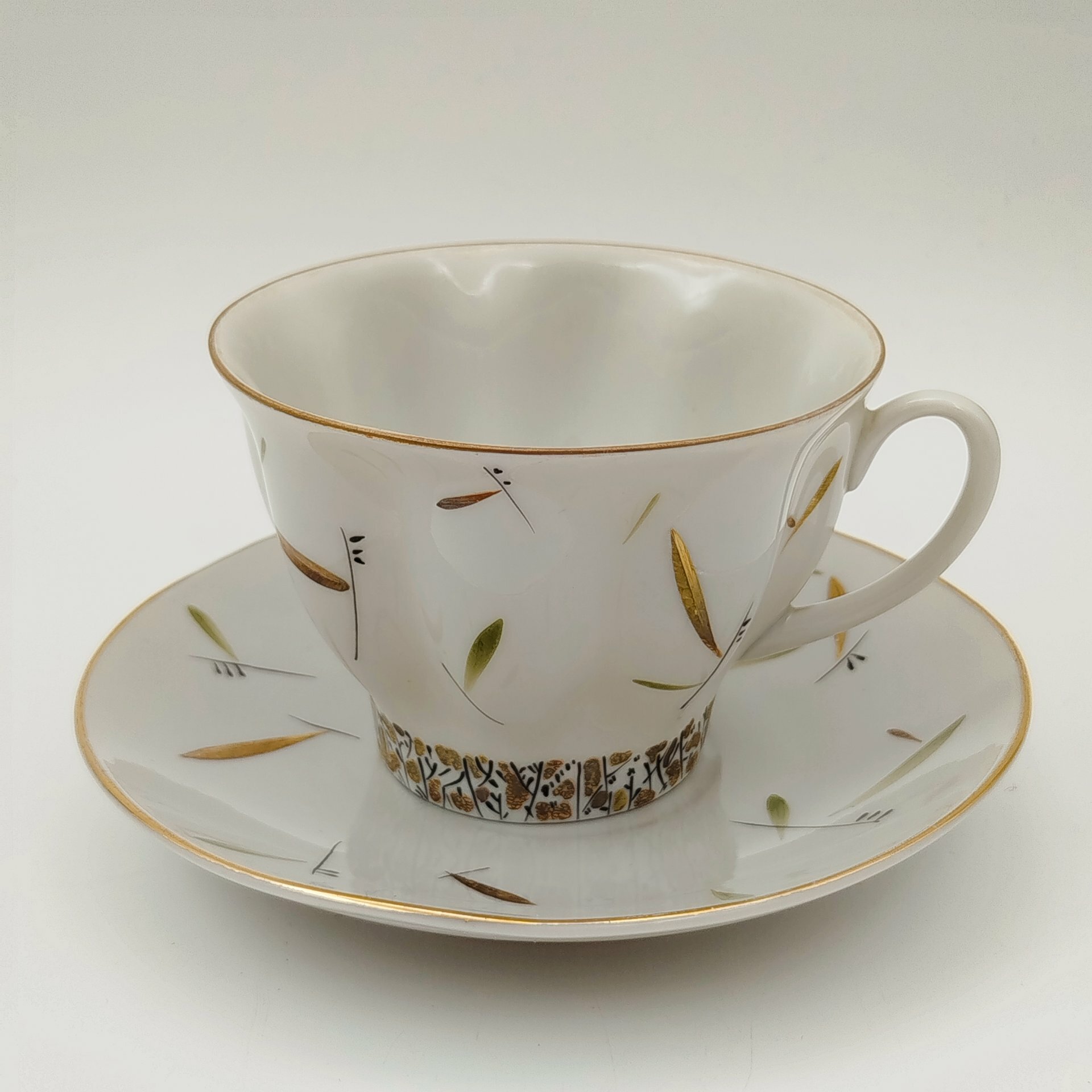 [Редкая роспись] Пара чайная с декором в виде лепестков