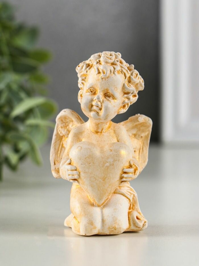 Фигурка гипс Ангел с сердцем , 6 8 5 см, под позолоту