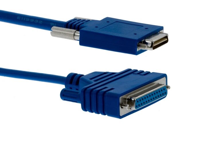 Кабель CISCO CAB-SS-232FC Cisco RS-232 Cable, DCE Female to Smart Serial, 10 ft (3m) — фото 1