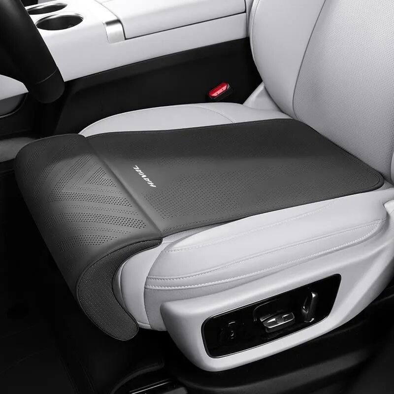 Подушка автомобильная На сиденье HAVAL Экокожа черная матовая 1 шт.