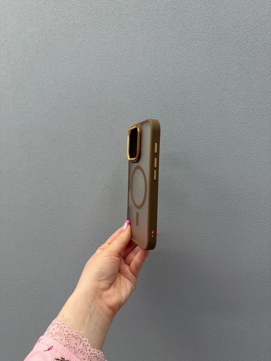 Чехол на Iphone 16 Pro, элегантный и брутальный чехол, унисекс . — фото 1