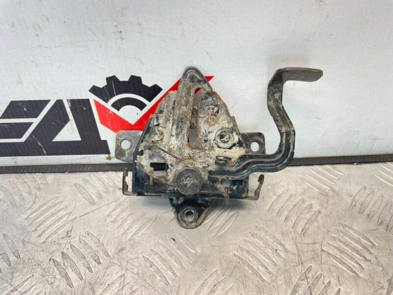 Замок капота Kia Carens 2006 811301D000 FG G4KA (с пробегом)