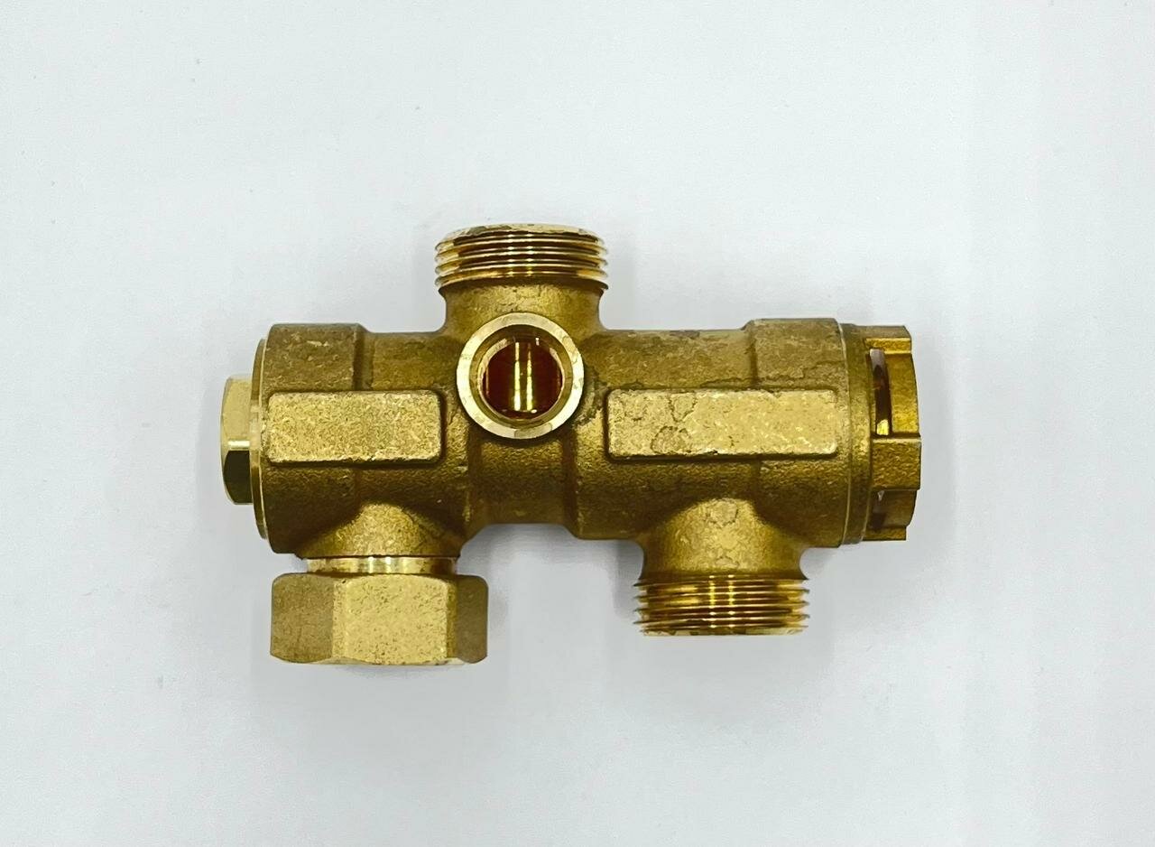 Трехходовой клапан в сборе