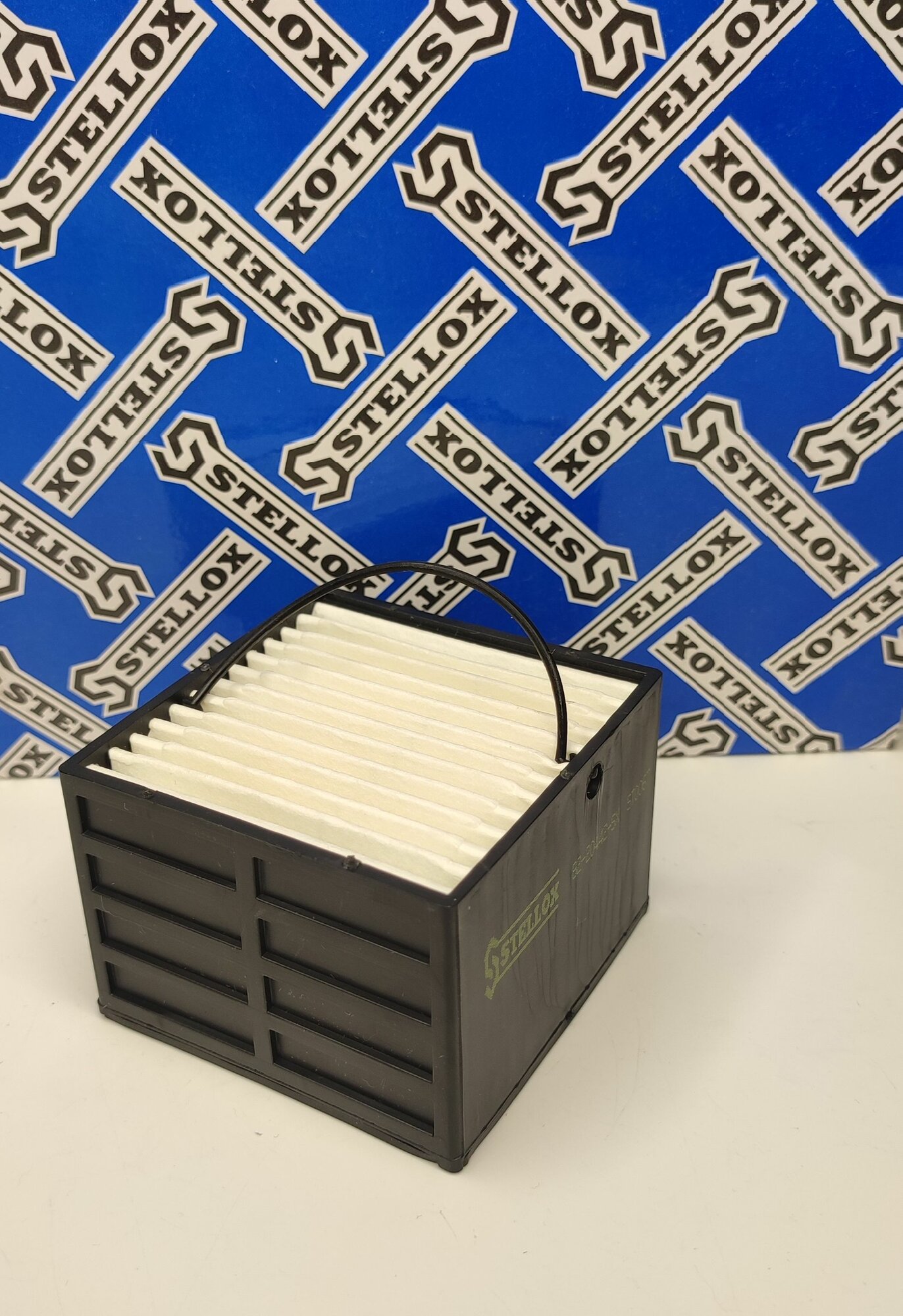 Фильтр топливный сепаратор L76 B76 H54 MAN TGM/M2000/TGL/NG/NL ОЕ85125010003