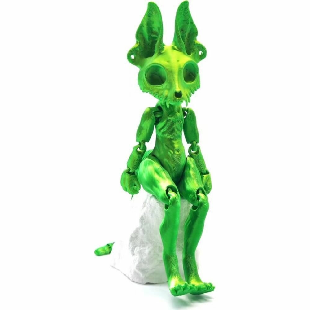 Фигурка кошки с черепом, напечатанная на 3D-принтере