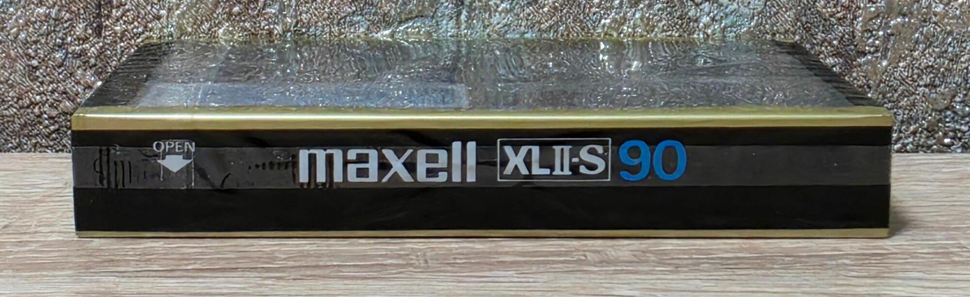 Аудиокассета MAXELL бирюза — фото 1