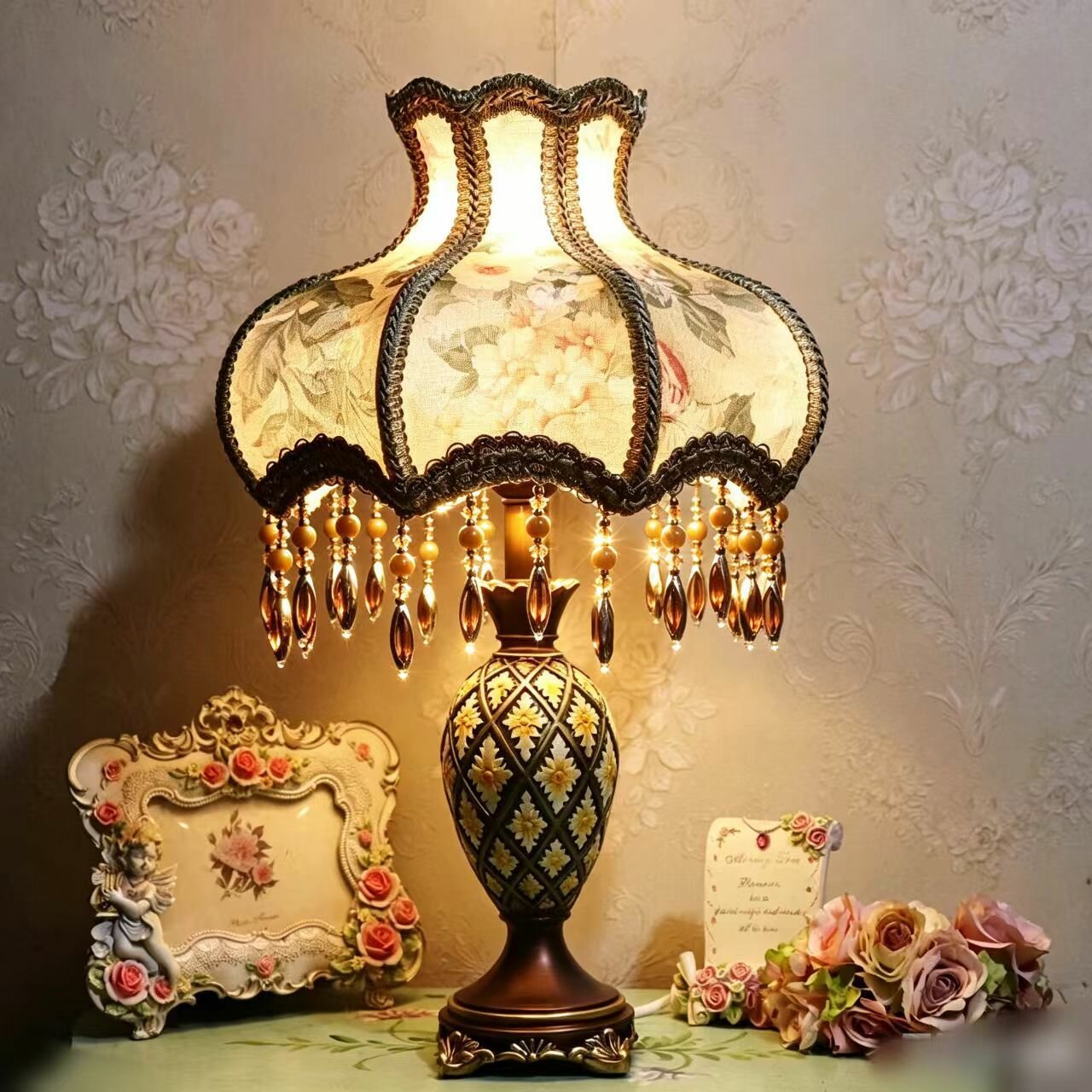 Роскошная настольная лампа в европейском стиле ретро palace table lamp