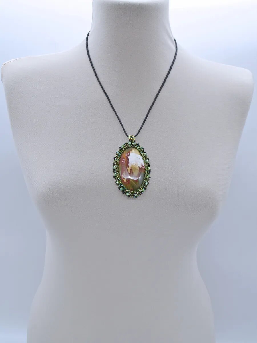 Колье, яшма, кристаллы Swarovski