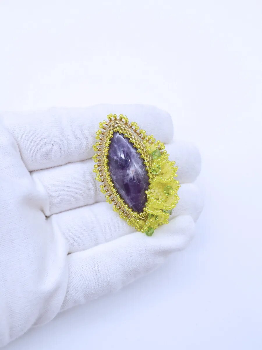 Брошь, кристалл, аметист, кристаллы Swarovski
