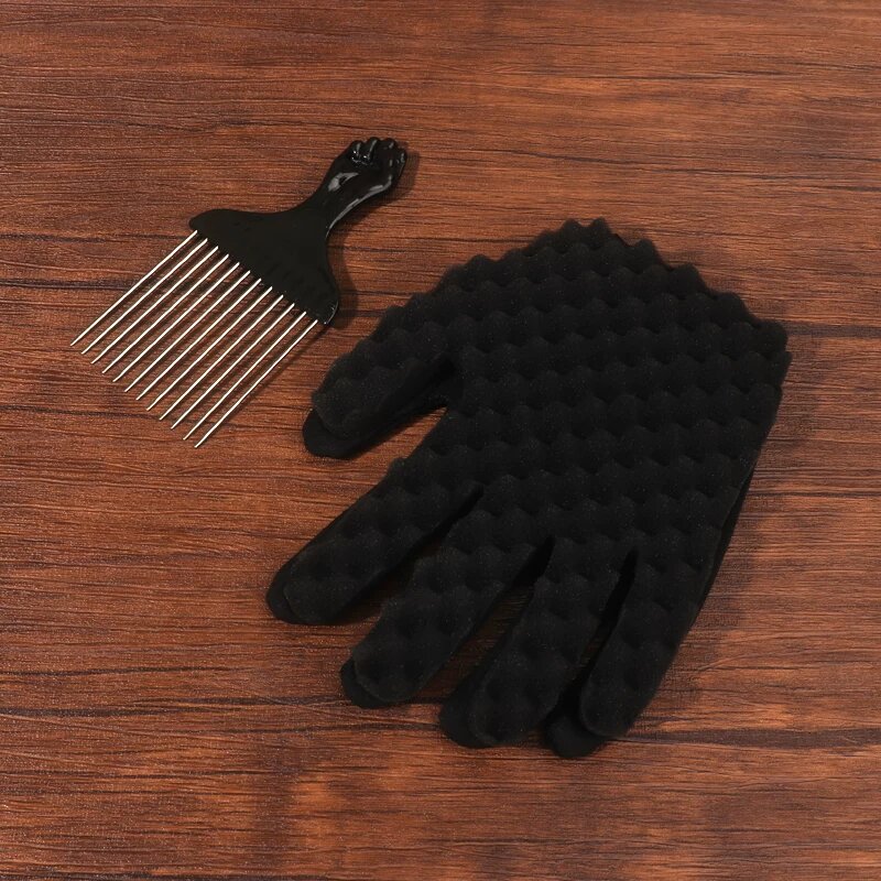 Односторонняя перчатка с парикмахерской расческой Black Fist K4