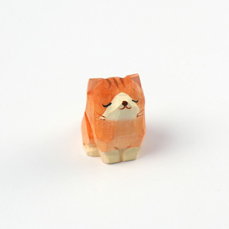 Фигурка декоративная модель 02