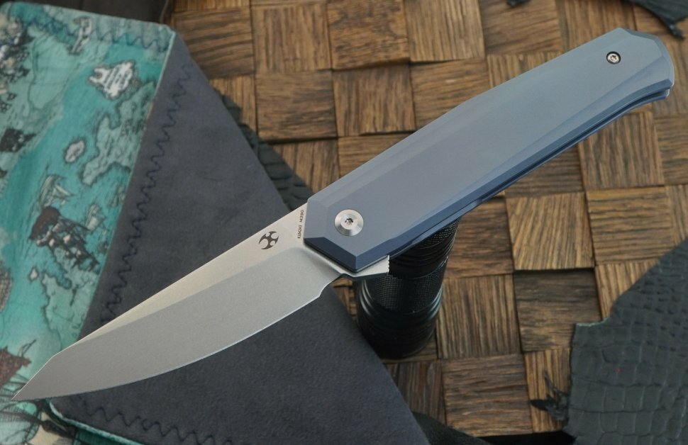 Складной нож Kansept Knives Integra, сталь M390, SW, рукоять титан с синим анодированием