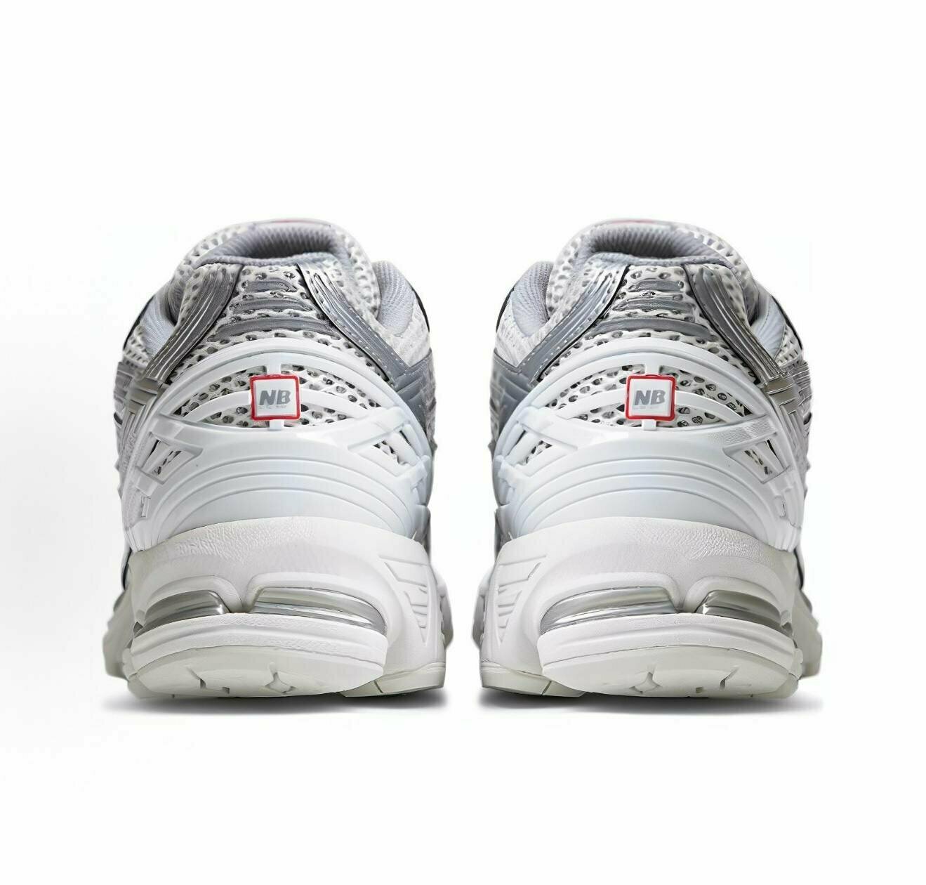 Кроссовки New Balance 1906R, полнота D, размер 40 EU, серебряный — фото 1