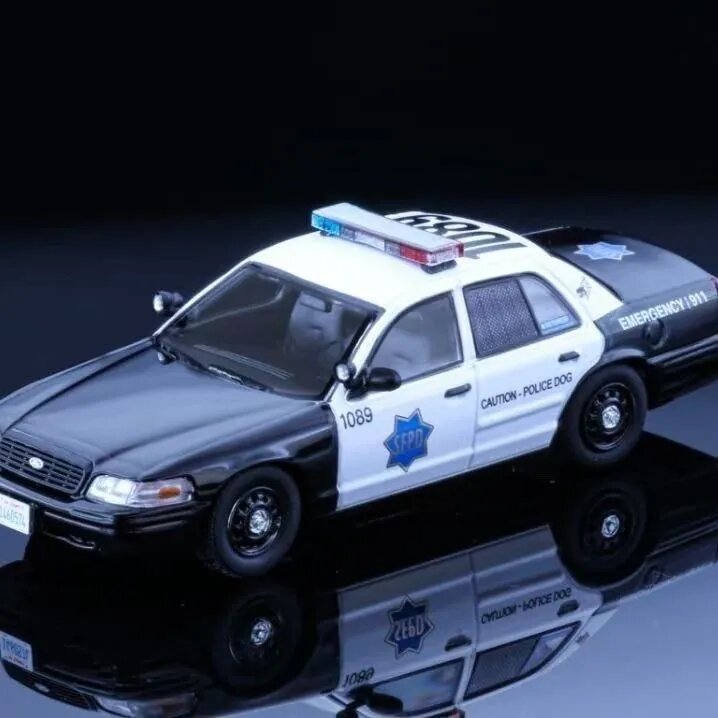 Модель автомобиля Rollin 1/64 Ford Crown Victoria Police Car Series литая модель автомобиля