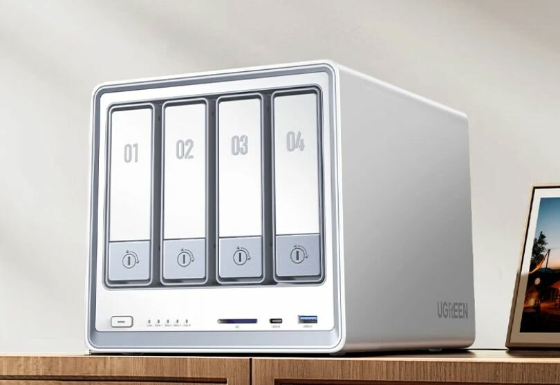 Ugreen NASync DXP4800 Plus 16G WHITE Сетевое, Облачное Хранилище, Медиасервис