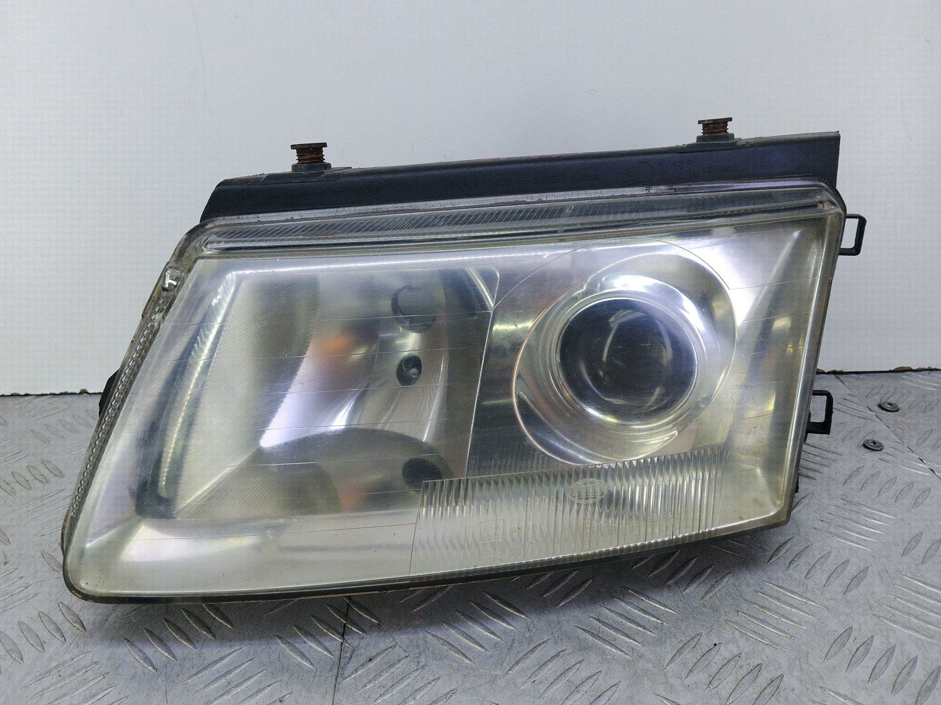 Фара левая Volkswagen Passat B5 1999 14912900