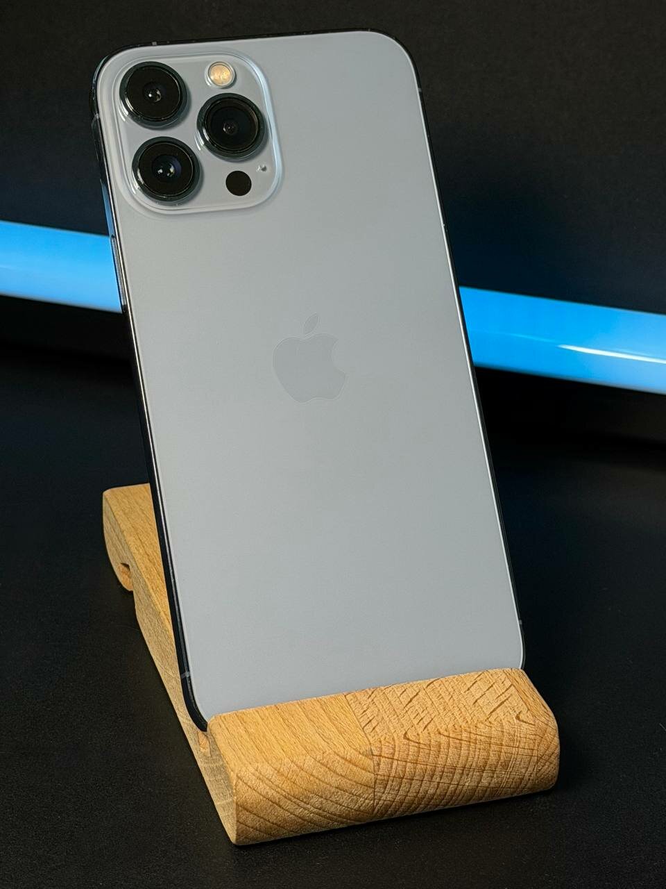 Смартфон Apple iPhone 13 Pro Max 128 ГБ, nano-SIM + eSIM, голубой