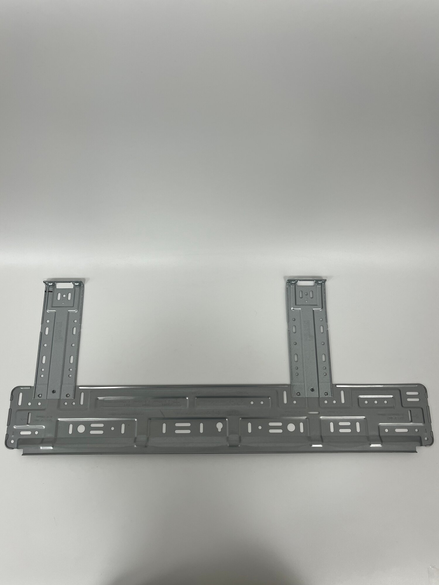 Кронштейн для настенного блока кондиционера Samsung DB61-07407A 460*180