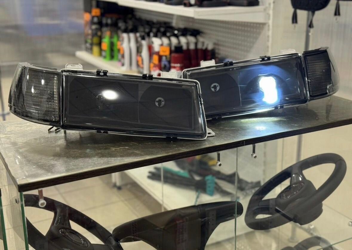Фары передние BI-LED (черные) ВАЗ 2110, 2111, 2112 (тонированный повторитель)