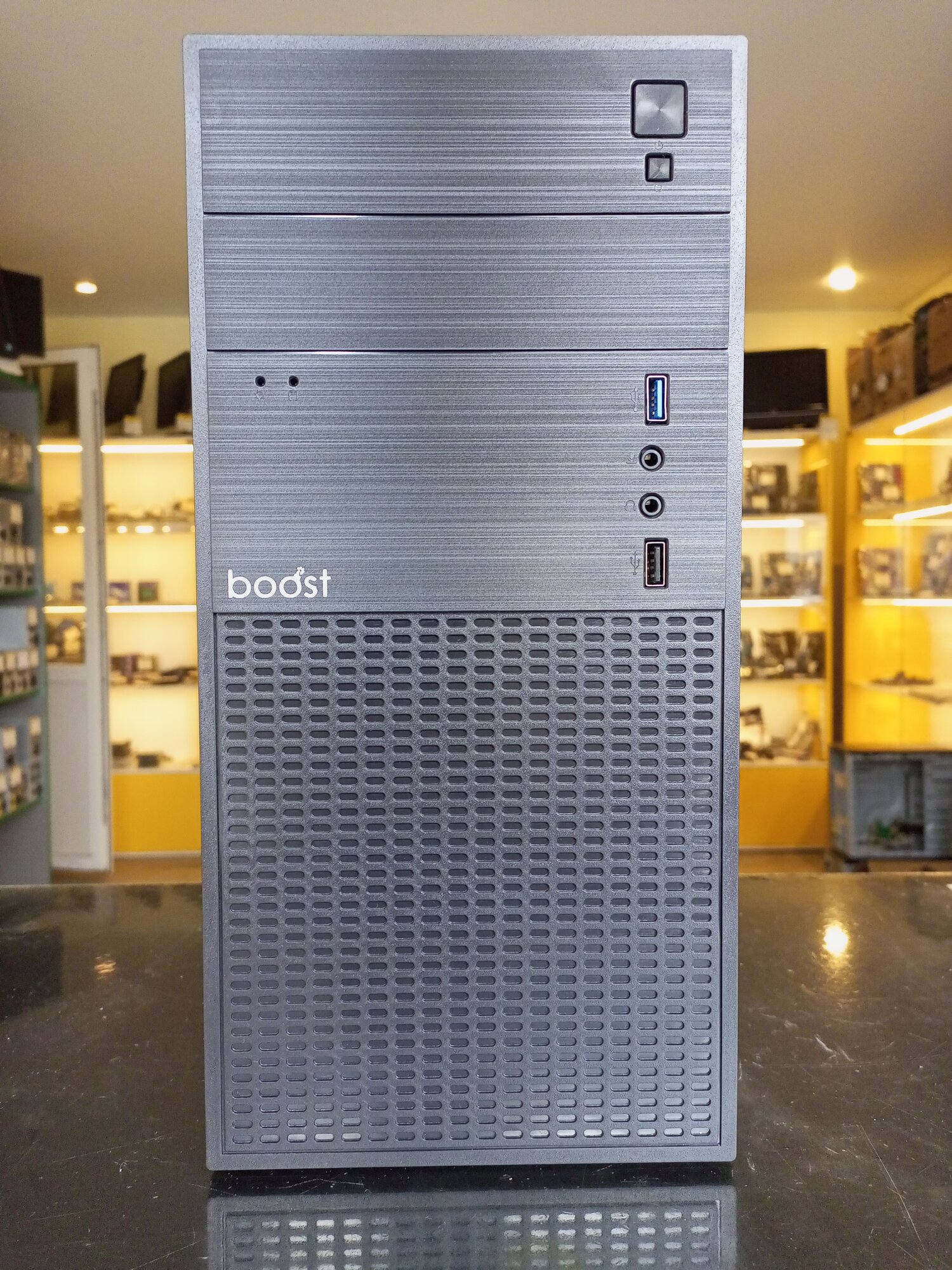 Современный Intel Core i3-8100, 16Gb DDR4, SSD120G, 400w, UHD 630 до 1Gb