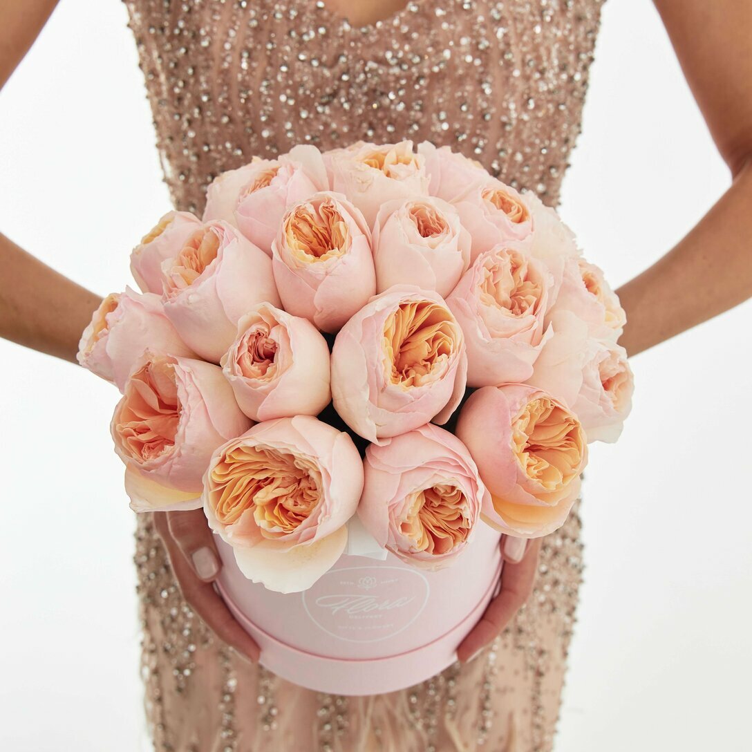 Шляпная коробка Petit "Розы Austin Juliet" PINK