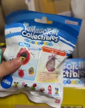 Брелок-фигурка Bandai Tamagotchi PoopTime, кукла Дудинджи, игрушка-сюрприз в слепой коробке/пакете 【Вторая распродажа -