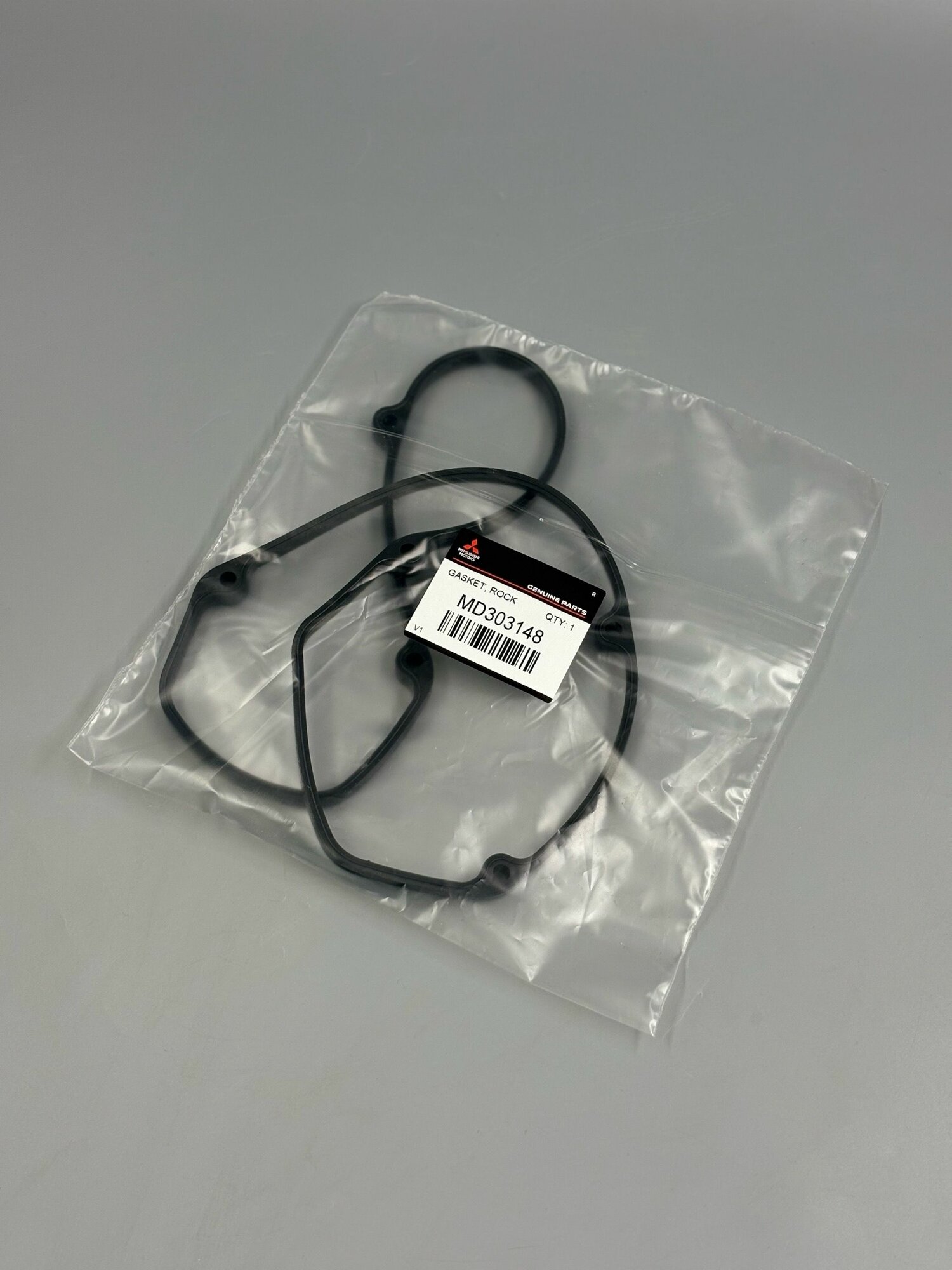 Прокладка клапанной крышки Mitsubishi MD303148 оригинал