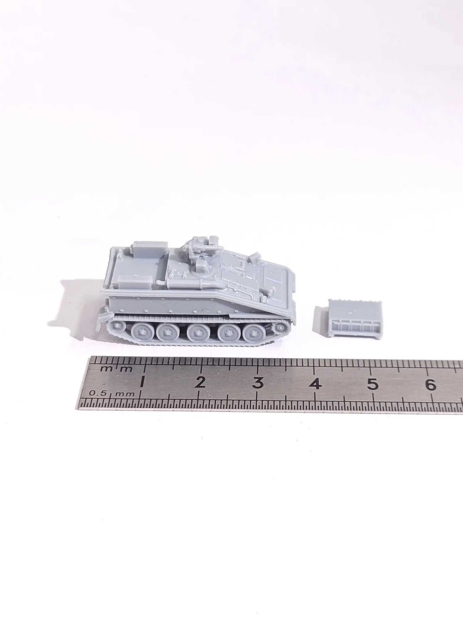 Миниатюры Tusk Model FV102 Striker 1/144 для сборки