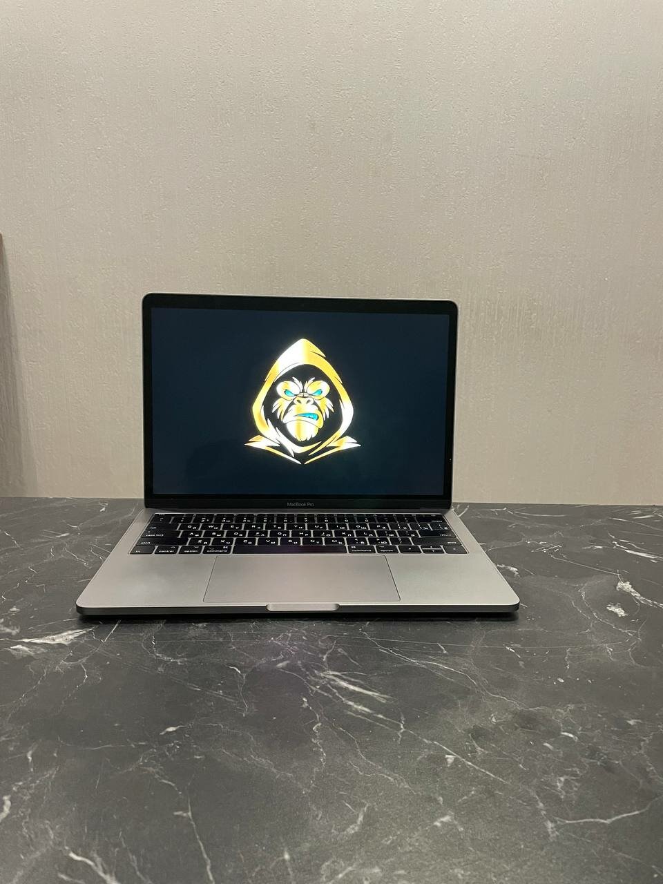 13.3" Ноутбук MacBook Pro 13 2017, Intel Core i5 2,3 ГГц, 8/128 ГБ LPDDR3 2133 МГц, Intel Iris Plus Graphics 640, MacOS