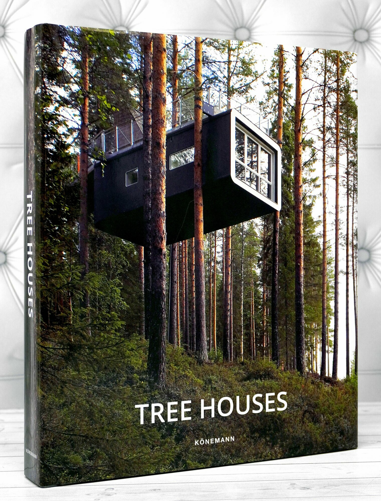 Tree Houses / Дома на деревьях. Уникальные архитектурные решения со всего мира. Природа и инновации — фото 1