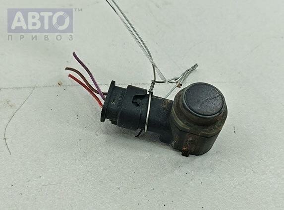 Датчик парковки (парктроник) передний Volkswagen Passat B6
