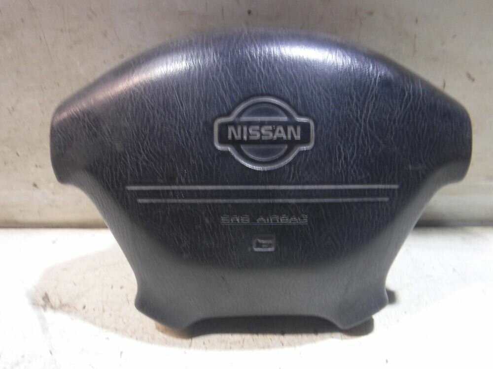 Подушка безопасности в руль Nissan Pulsar
