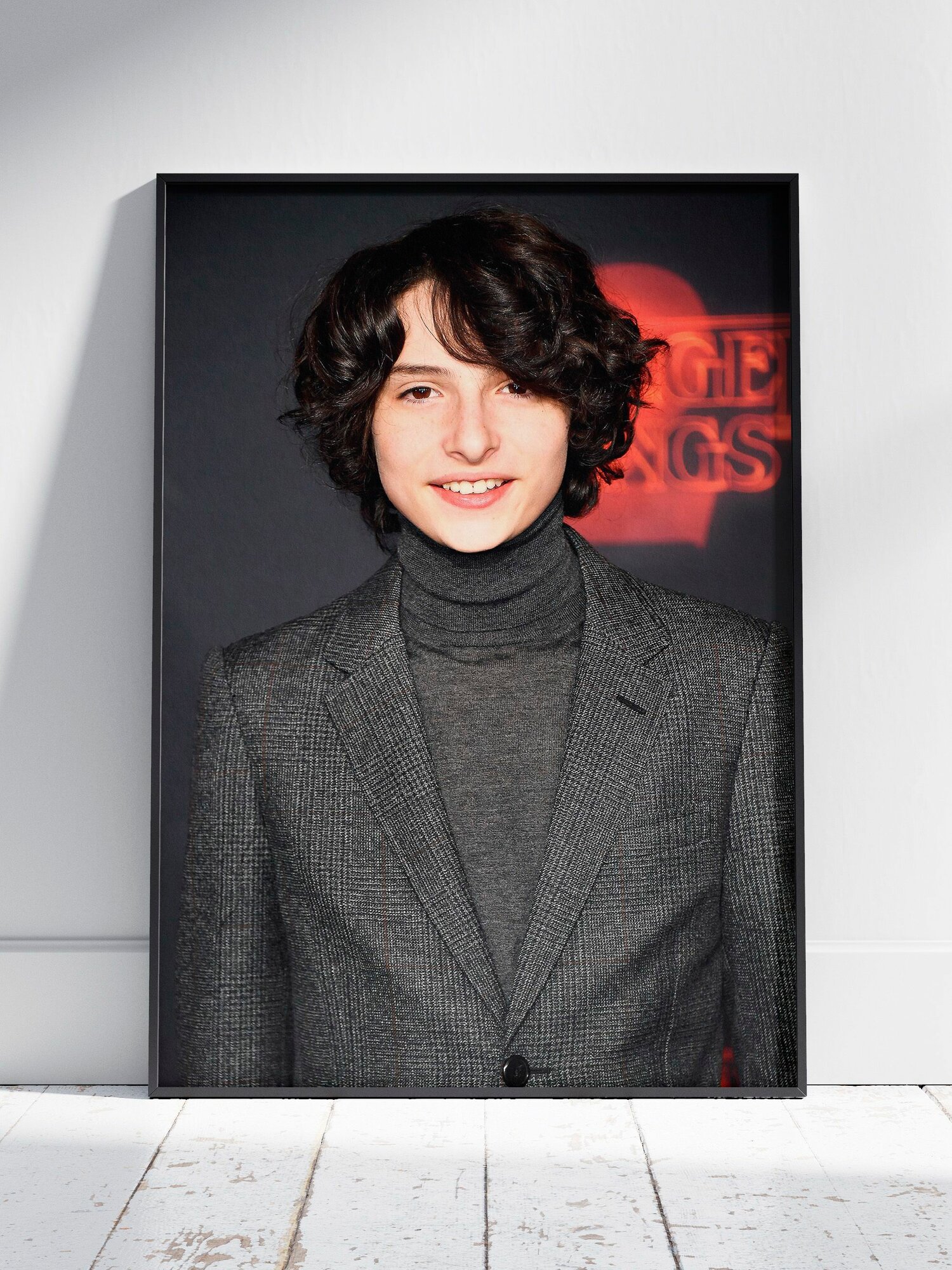 Плакат на стену для интерьера Финн Вулфхард (Finn Wolfhard 46) - Постер по актеру фильма, кино, сериала формата A4 (21x30 см)