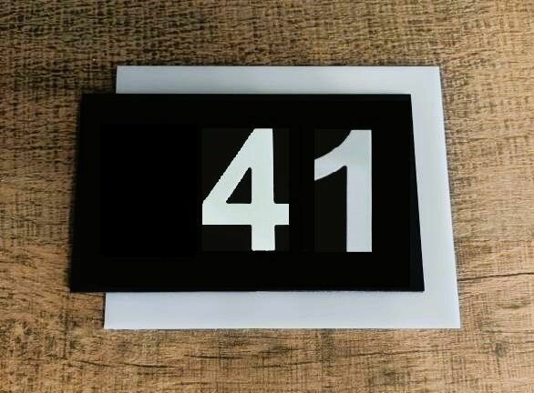 Цифры на дверь, табличка с номером черная 41