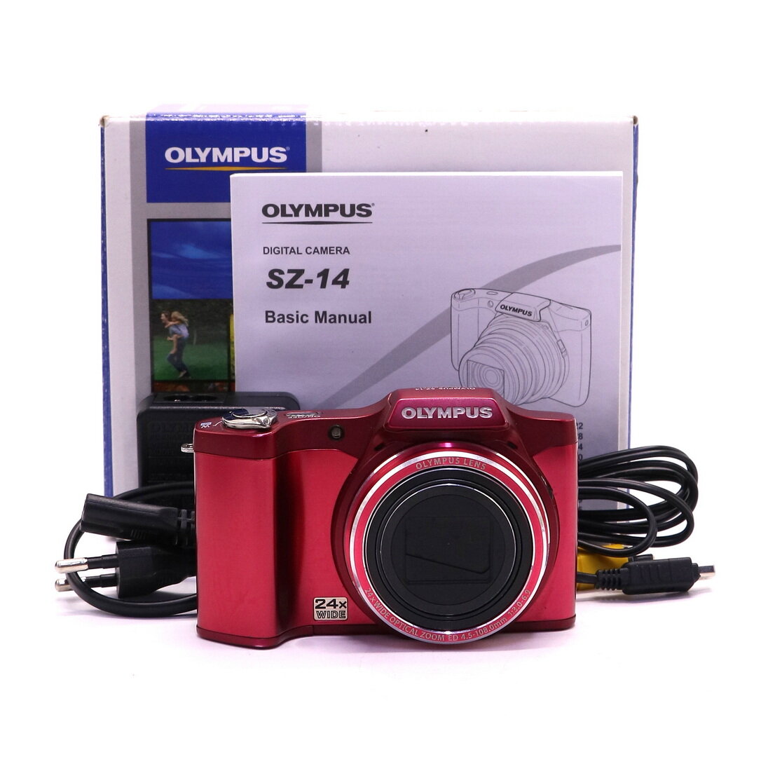 Компактная фотокамера Olympus SZ-14 в упаковке