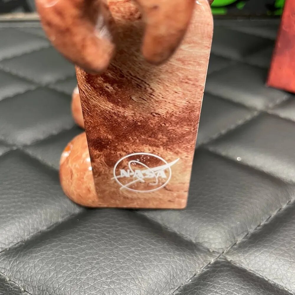 Игрушка Bearbrick Mars Марс 28см, Красно коричневый, ABS пластик, Китай — фото 1