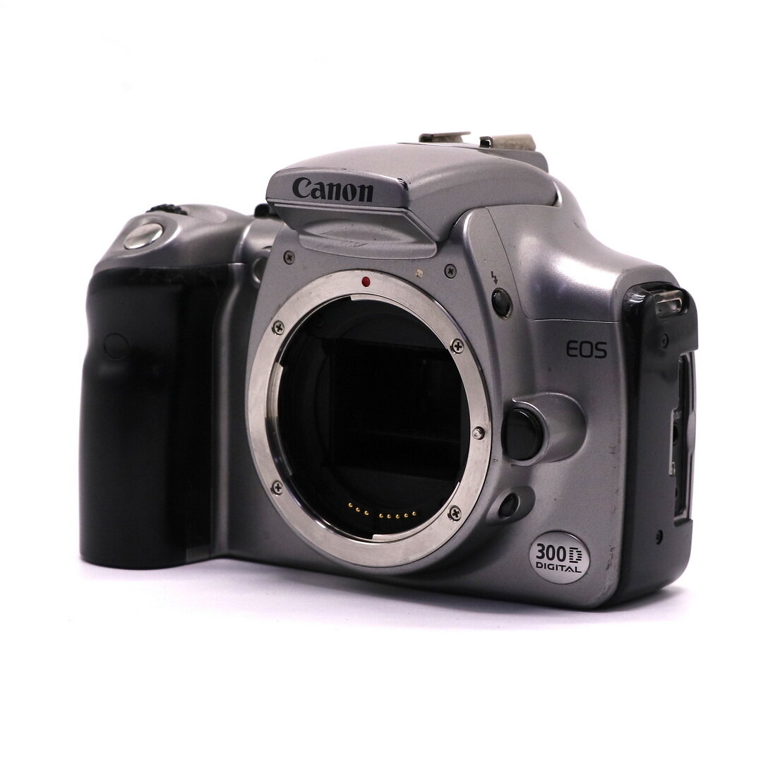 Зеркальная фотокамера Canon EOS 300D body