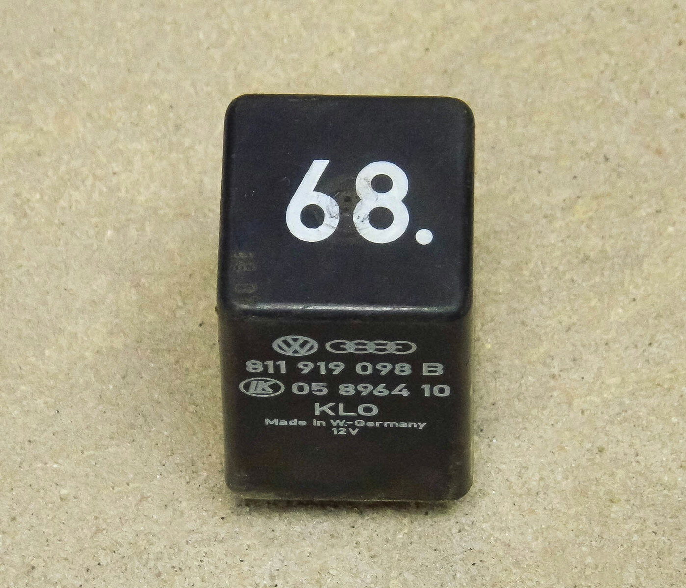 Реле 68 Audi 80 B3