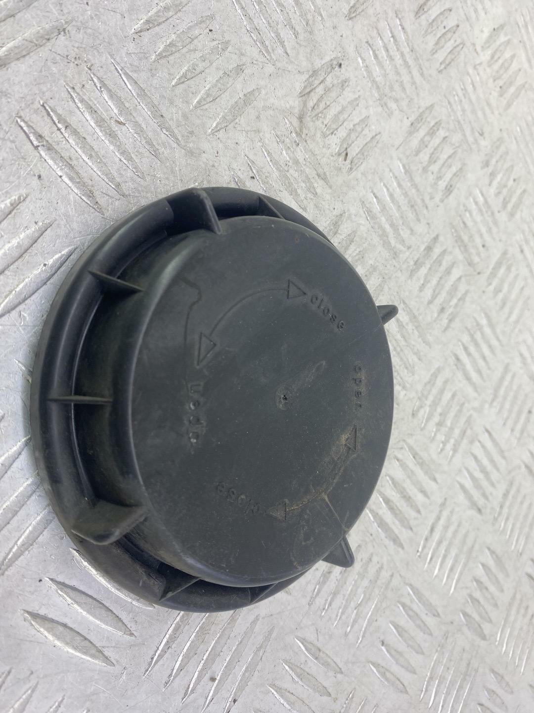 Крышка фары Volkswagen Golf 5 2007 14735300
