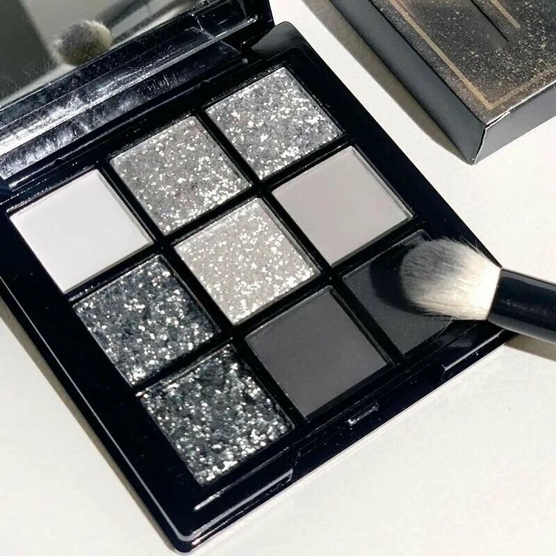 Палитра теней для век Everyday Smoky Shine, Matte, and Glitter из 9 цветов, 3 цветовые схемы