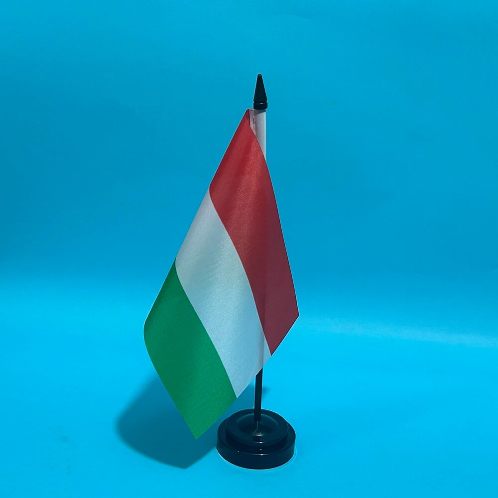 Настольный флаг Венгрии SKY Flag Black plastic pole