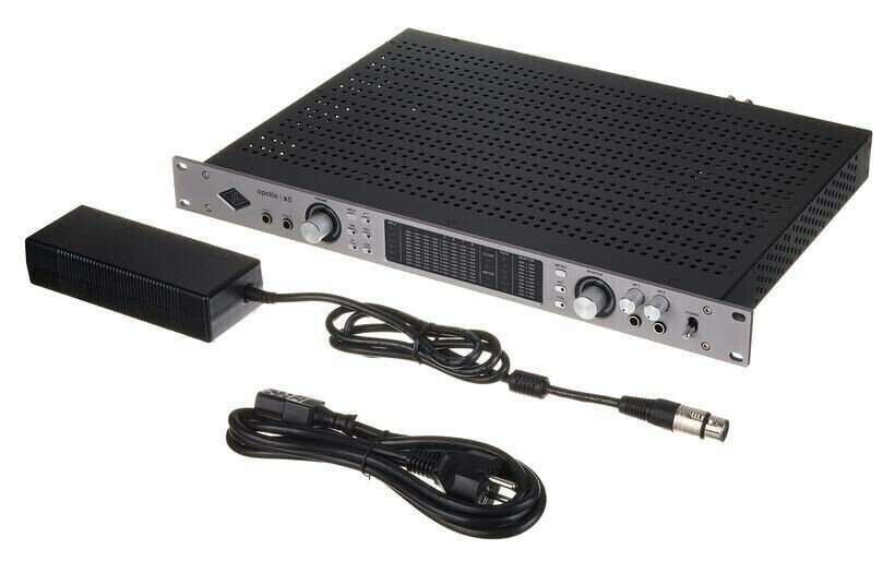 Аудиоинтерфейс Universal Audio Apollo X8 Gen2 Essentials+ Edition silver — фото 1
