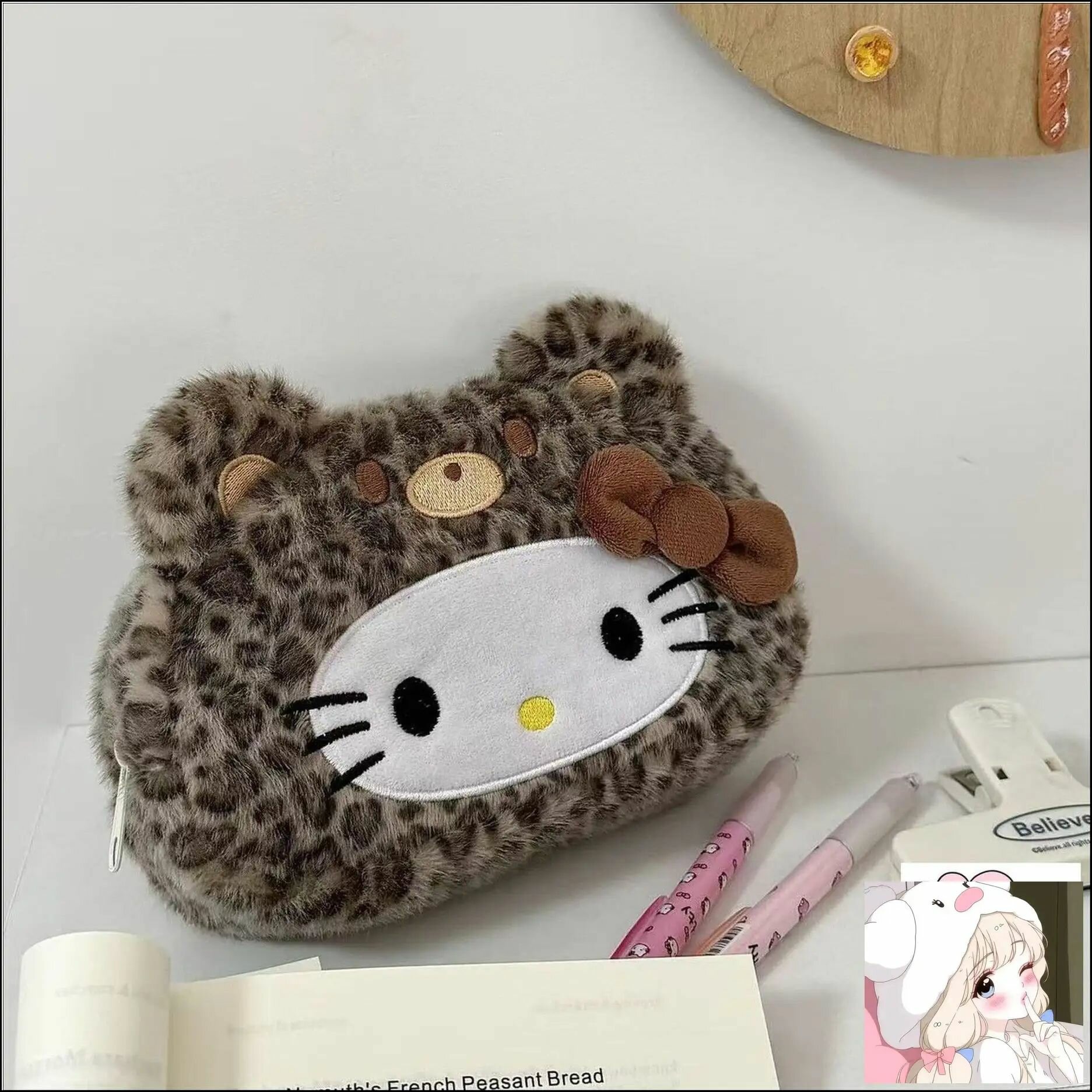Пенал HelloKitty эксклюзивный для детей, мягкий и удобный, размер 30x30 см — фото 1