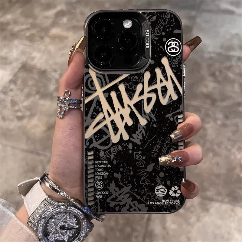 Чехол на Айфон 13/14 / iPhone 13/14 черный с принтом Орнамент силиконовый ударопрочный