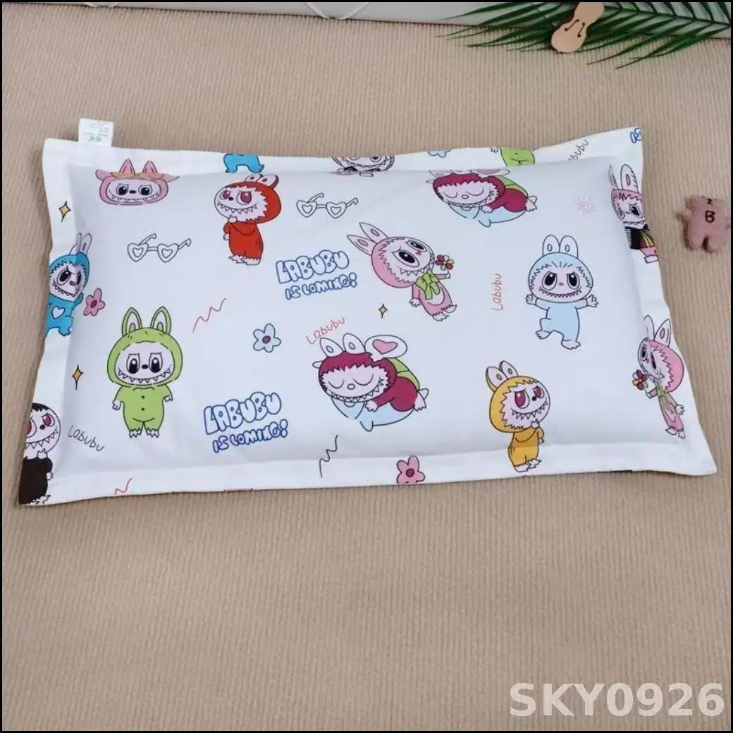 Наволочка детская хлопковая с молнией и рисунком животных, размер 25x40 см, перламутровый цвет, для детей до 4 лет