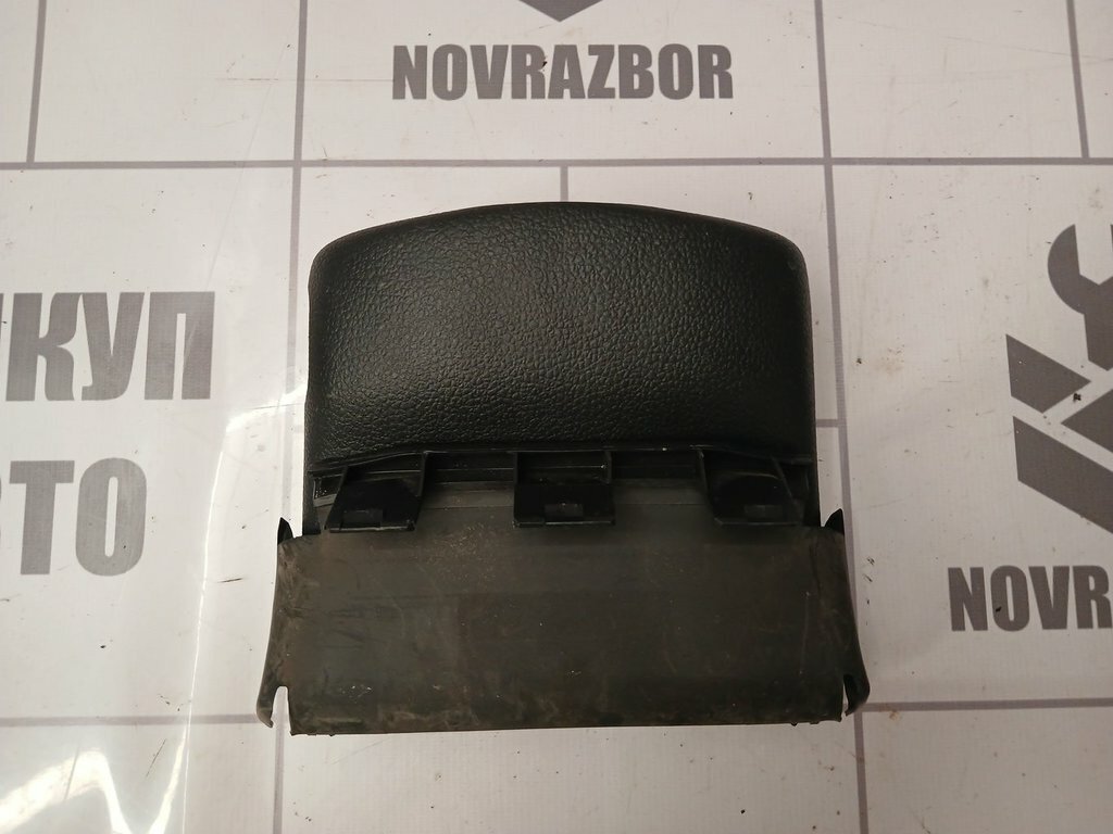 Кожух рулевой колонки верхний VW Polo Sed RUS 2011-2020
